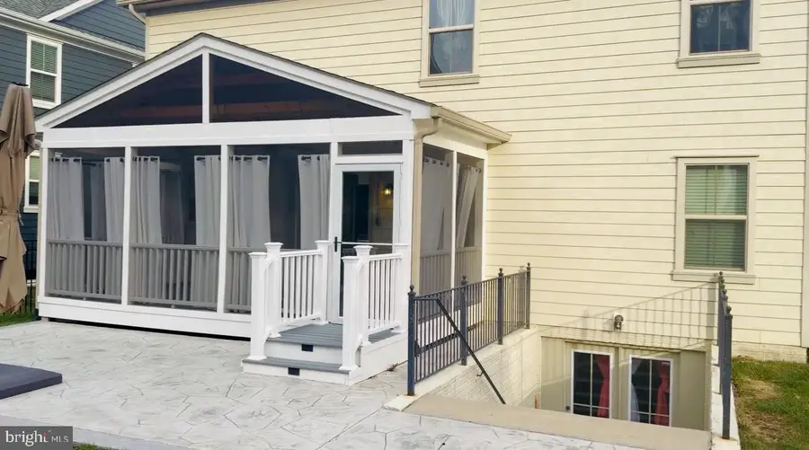 2321 Sweet Pepperbrush Loop, DUMFRIES, VA 22026 | The Joy of Home ...