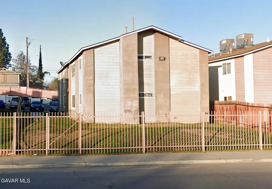 1312 Flower Street, Bakersfield, CA 93305 | The Joy of Home, CENTURY 21