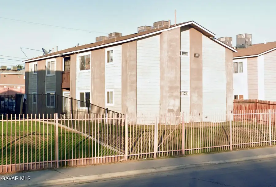 1312 Flower Street, Bakersfield, CA 93305 | The Joy of Home, CENTURY 21