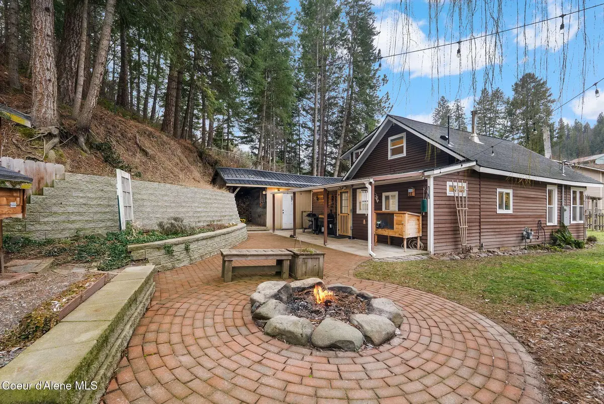 6885 Hazel St, Bonners Ferry, ID 83805 | The Joy of Home, CENTURY 21