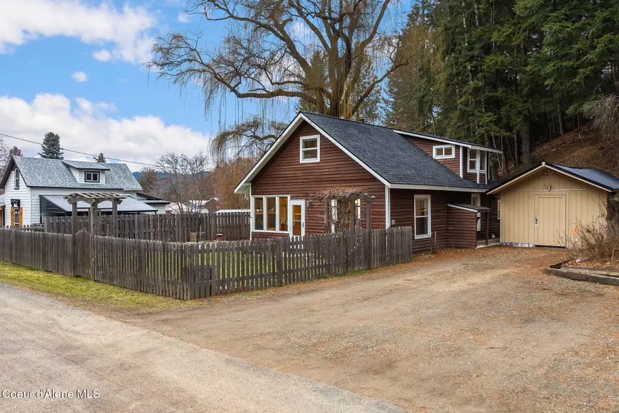 6885 Hazel St, Bonners Ferry, ID 83805 | The Joy of Home, CENTURY 21