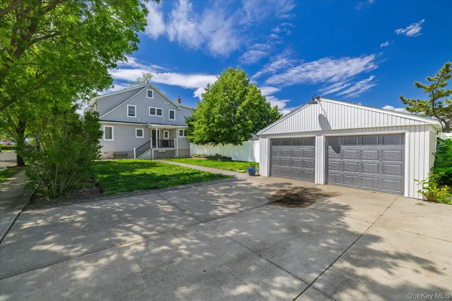 400 Roosevelt Avenue, Freeport, NY 11520 | The Joy of Home, CENTURY 21