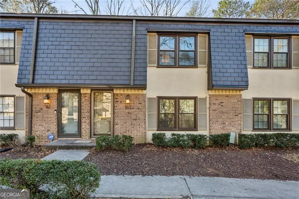 162 Lablanc Way Nw, Atlanta, GA 30327 | The Joy of Home, CENTURY 21