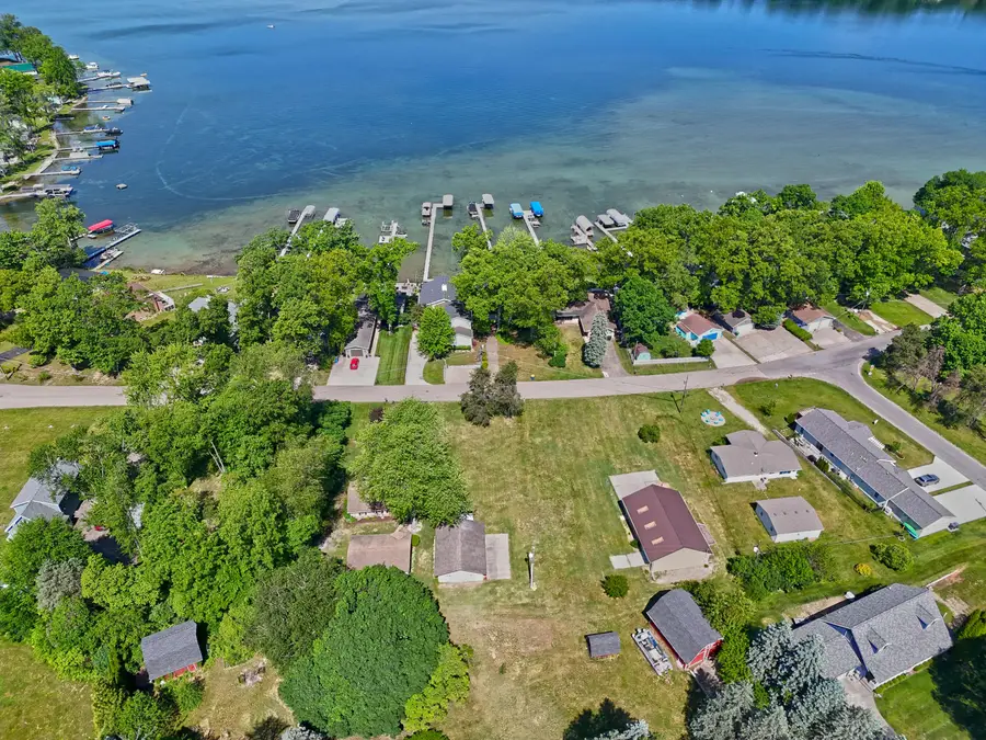 E Lakeshore Drive, Dowagiac, MI 49047 | The Joy of Home, CENTURY 21