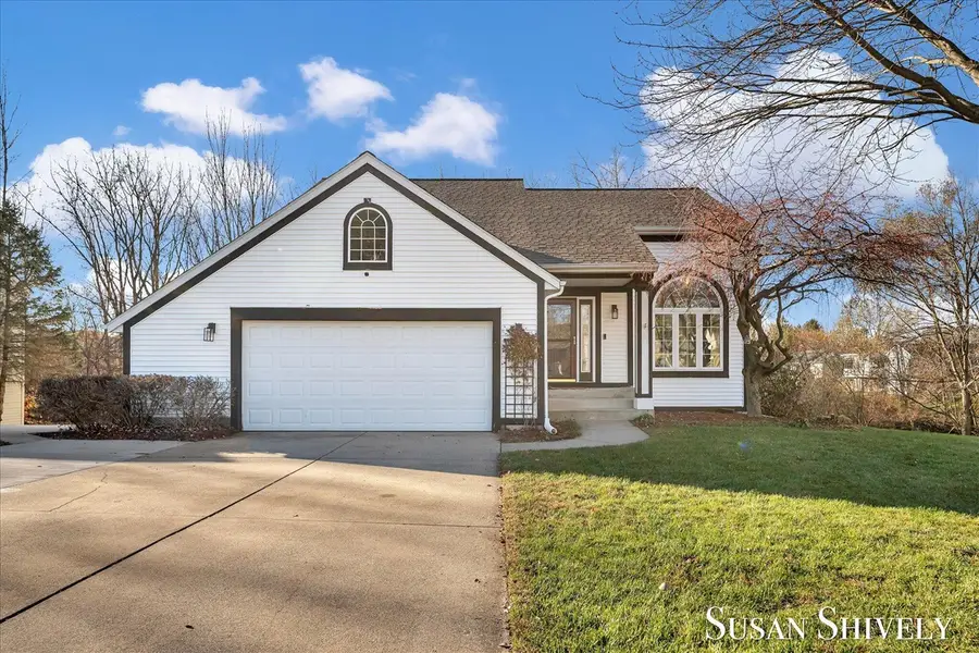 6903 Lake Bluff, Comstock Park, MI 49321 | The Joy of Home, CENTURY 21