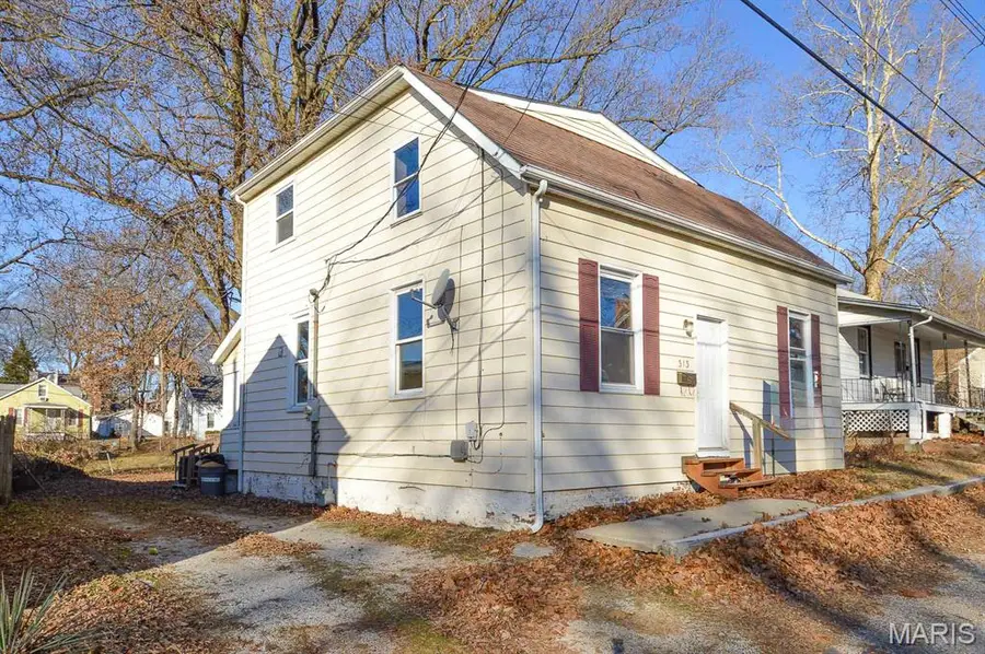 313 N 7th Street, Belleville, IL 62220 | The Joy of Home, CENTURY 21