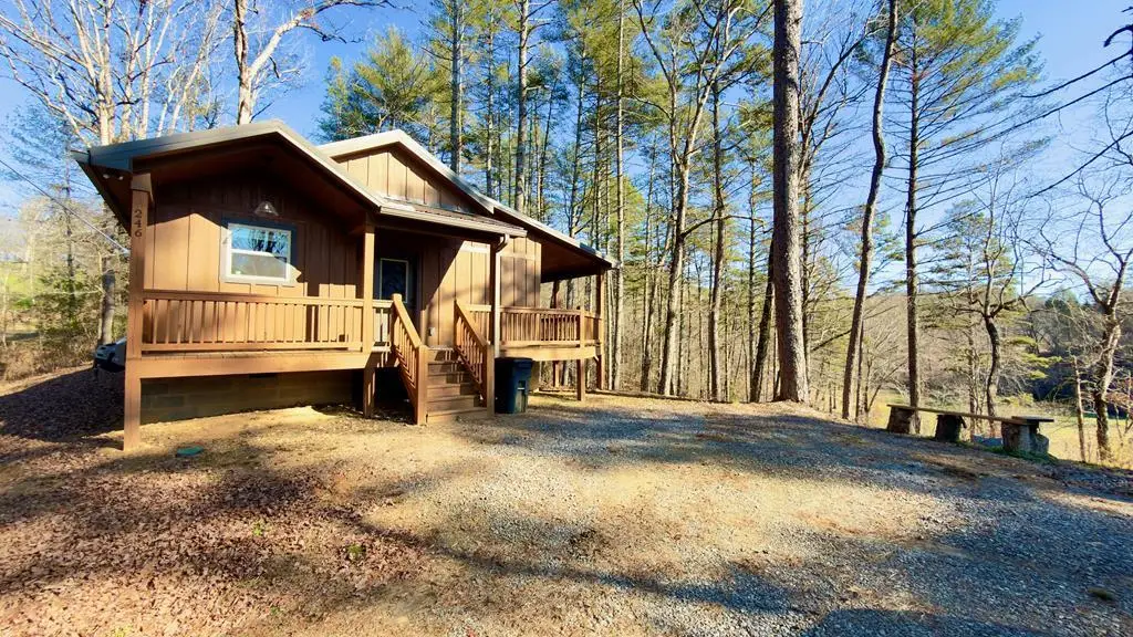 246 Dickey Place Drive, Murphy, NC 28906 | The Joy of Home, CENTURY 21