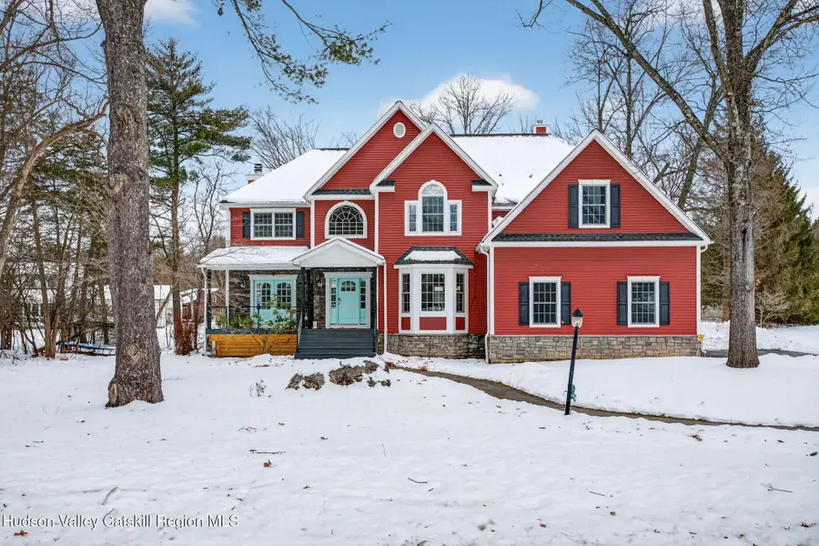 30 Alison Court, Kingston, NY 12401 | The Joy of Home, CENTURY 21