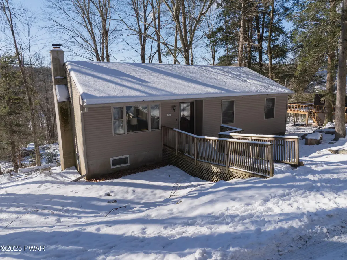 21 Bruin Road, Lake Ariel, PA 18436 | The Joy of Home, CENTURY 21