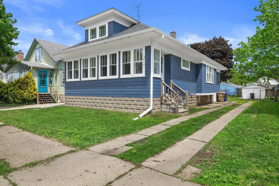 3819 10th Ave, Kenosha, WI 53140 | The Joy of Home, CENTURY 21