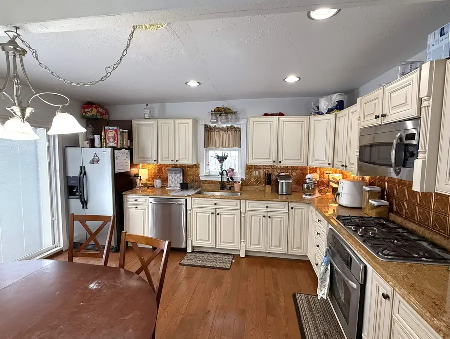 205 S Union Street, SHAWANO, WI 54166 | The Joy of Home, CENTURY 21